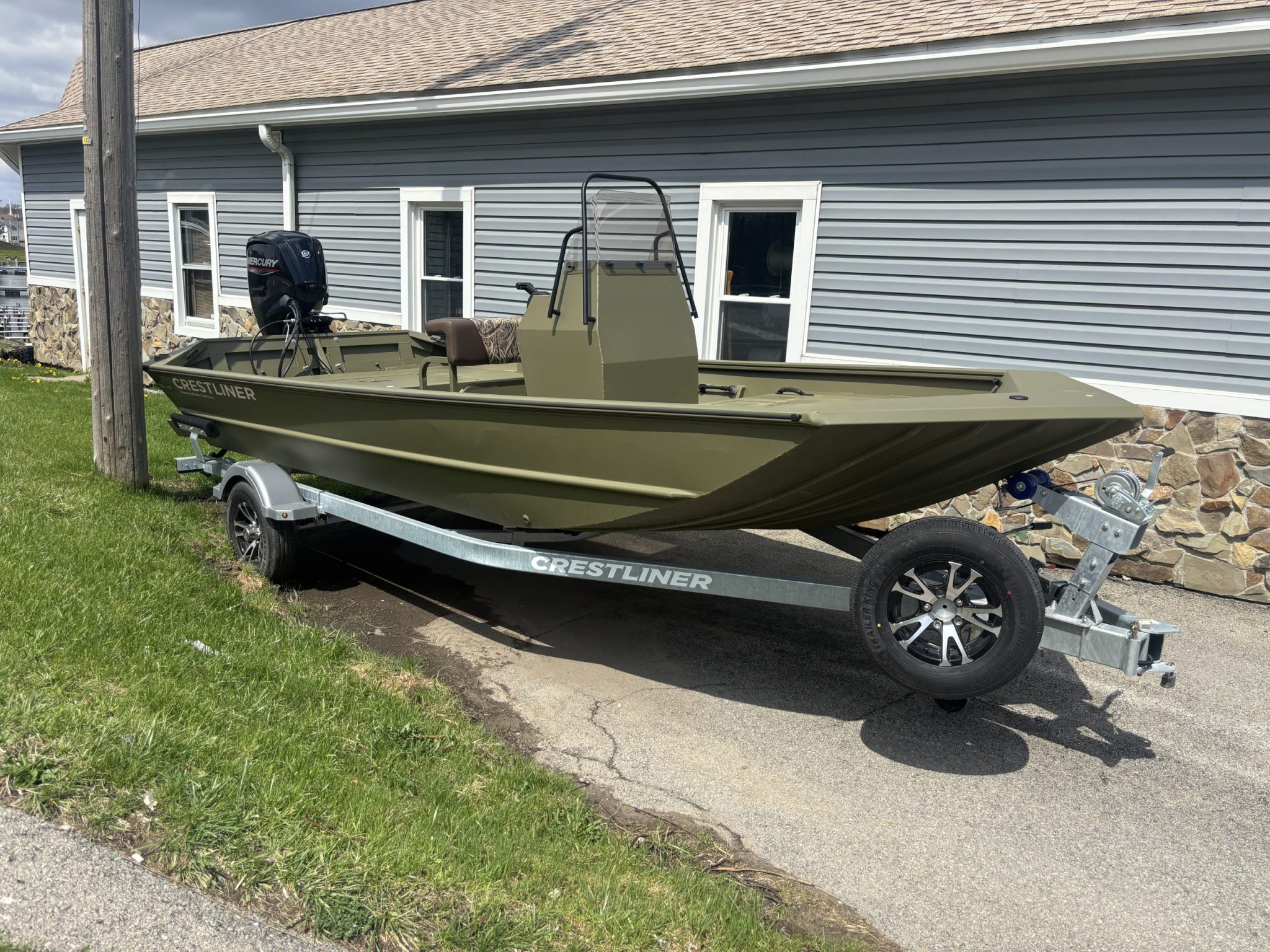 New Outboard (Crestliner) - The Navigation Company